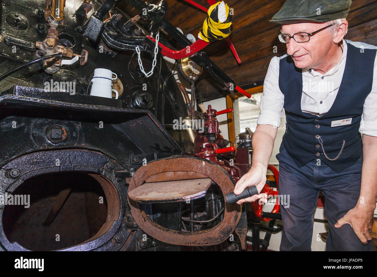 Inside footplate steam locomotive hi-res stock photography and images ...