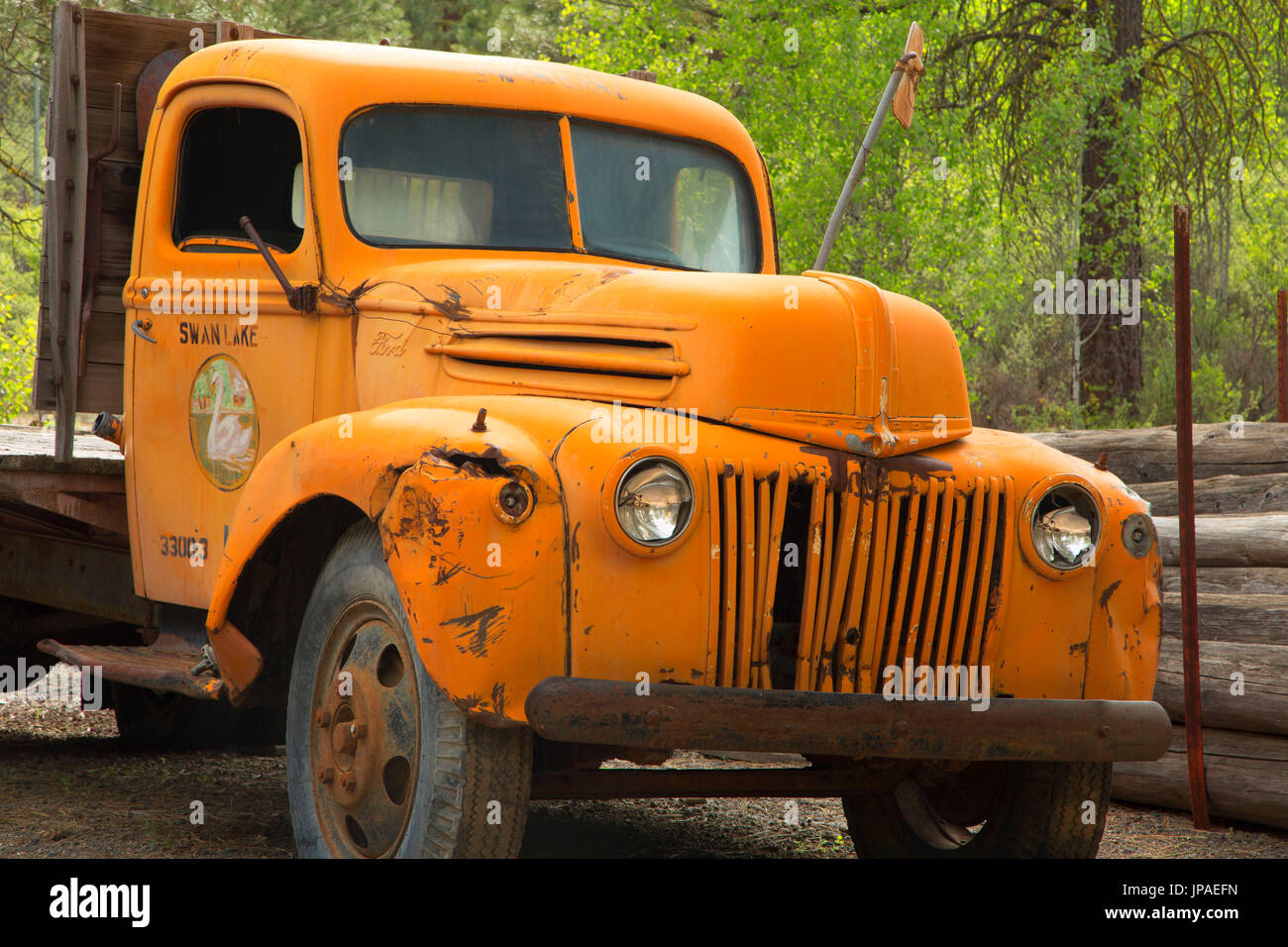 Logging truck river hi-res stock photography and images - Alamy