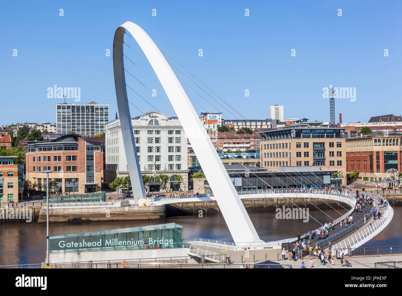 Gateshead skyline hi-res stock photography and images - Alamy