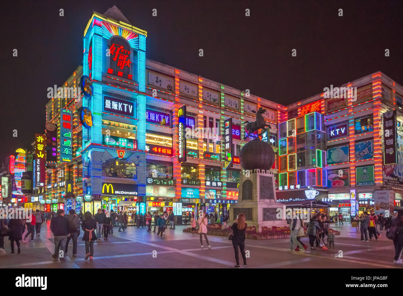 Guangzhou Street Stock Photos & Guangzhou Street Stock Images - Alamy
