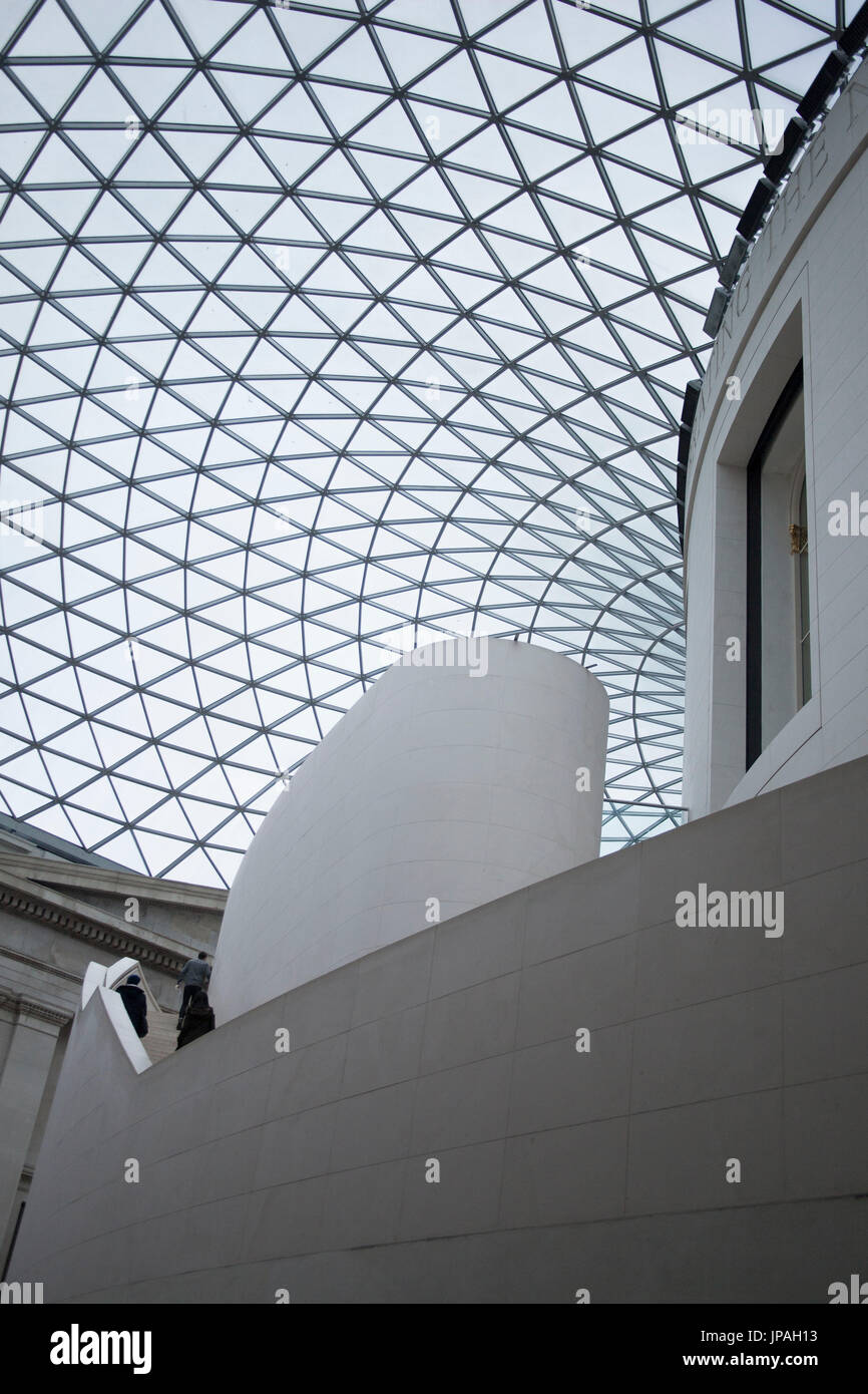 British museum glass dome hi-res stock photography and images - Alamy
