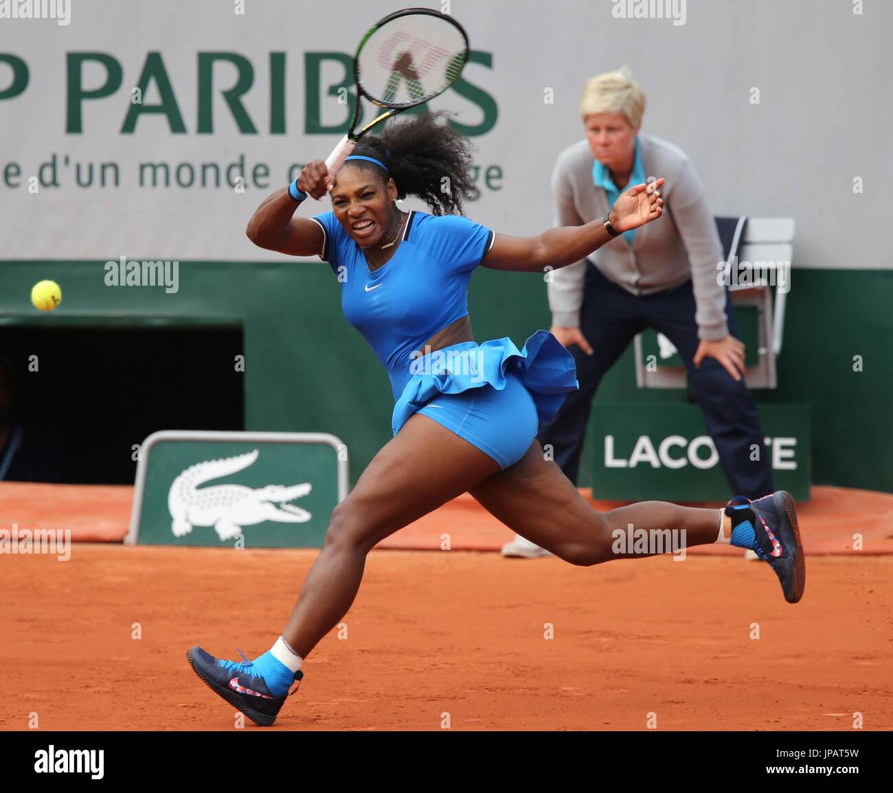 World No. 1 Serena Williams defeats Teliana Pereia of Brazil 6-2, 6-1 ...