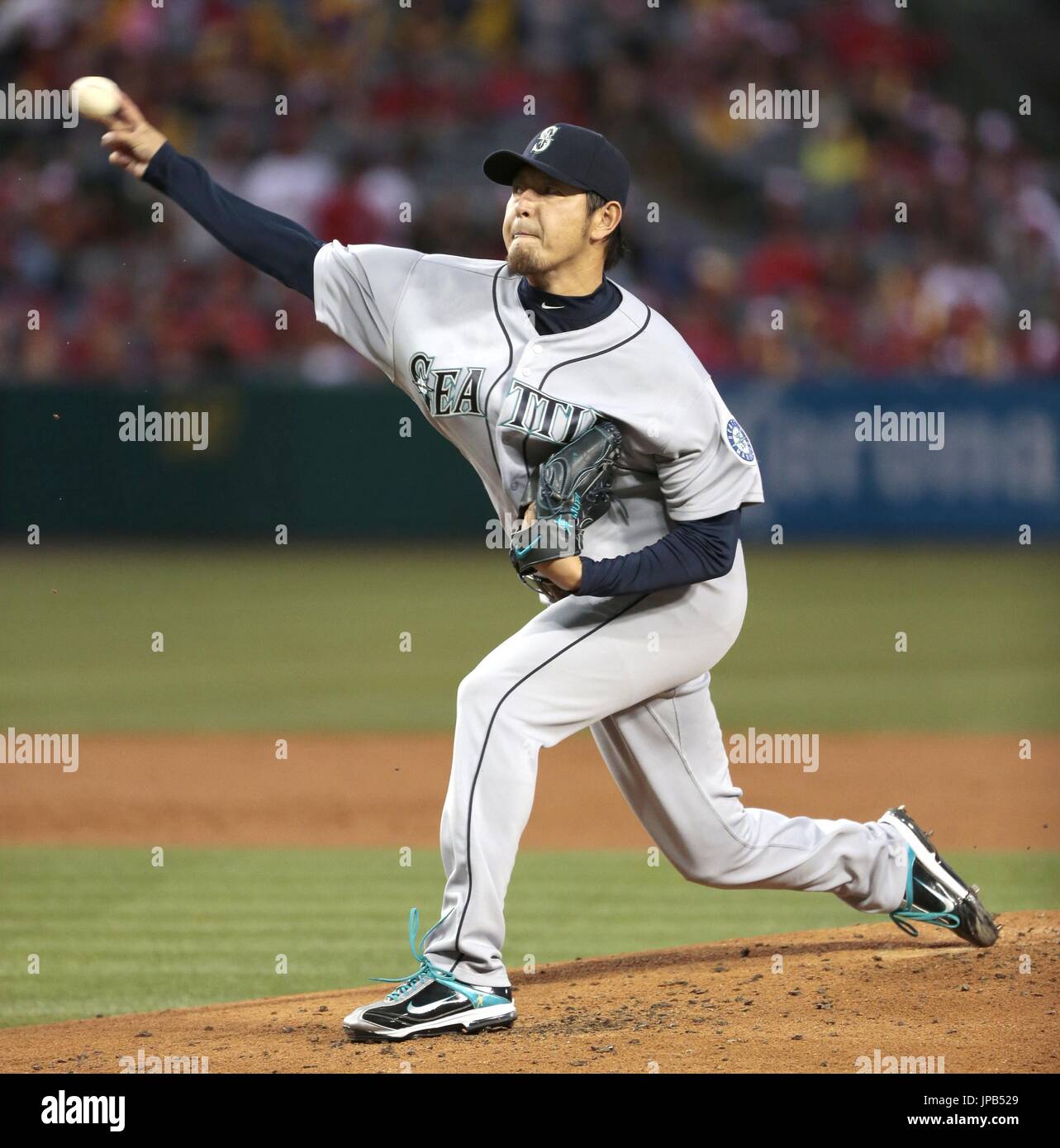 Seattle Mariners pitcher Hisashi Iwakuma allows two runs in eight ...