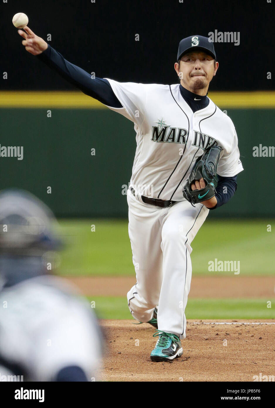 Seattle Mariners pitcher Hisashi Iwakuma gives up five runs in five ...