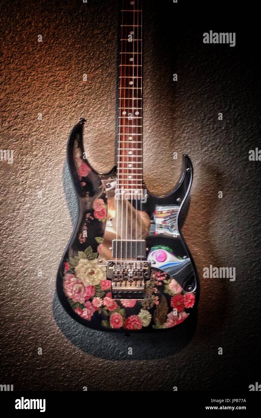 Stringed Bowed Instrument High Resolution Stock Photography and Images ...