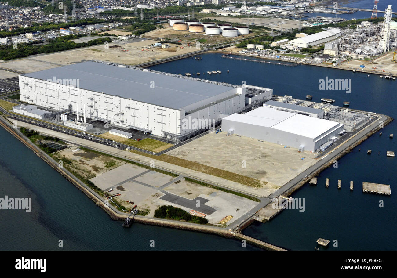 File photo taken in May 2010 shows Panasonic Corp.'s Himeji factory in ...
