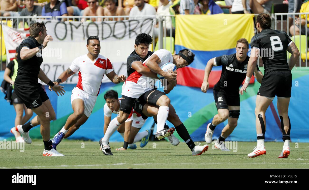 Japan and New Zealand compete during a Pool C match of men's rugby ...