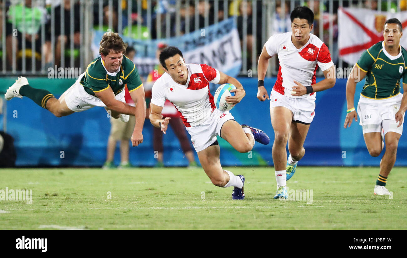 Japan and South Africa compete in the men's rugby sevens bronze medal ...