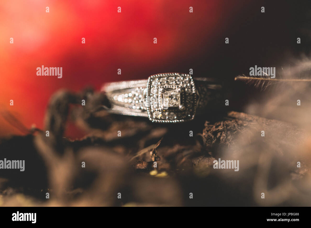Silver ring hi-res stock photography and images - Alamy