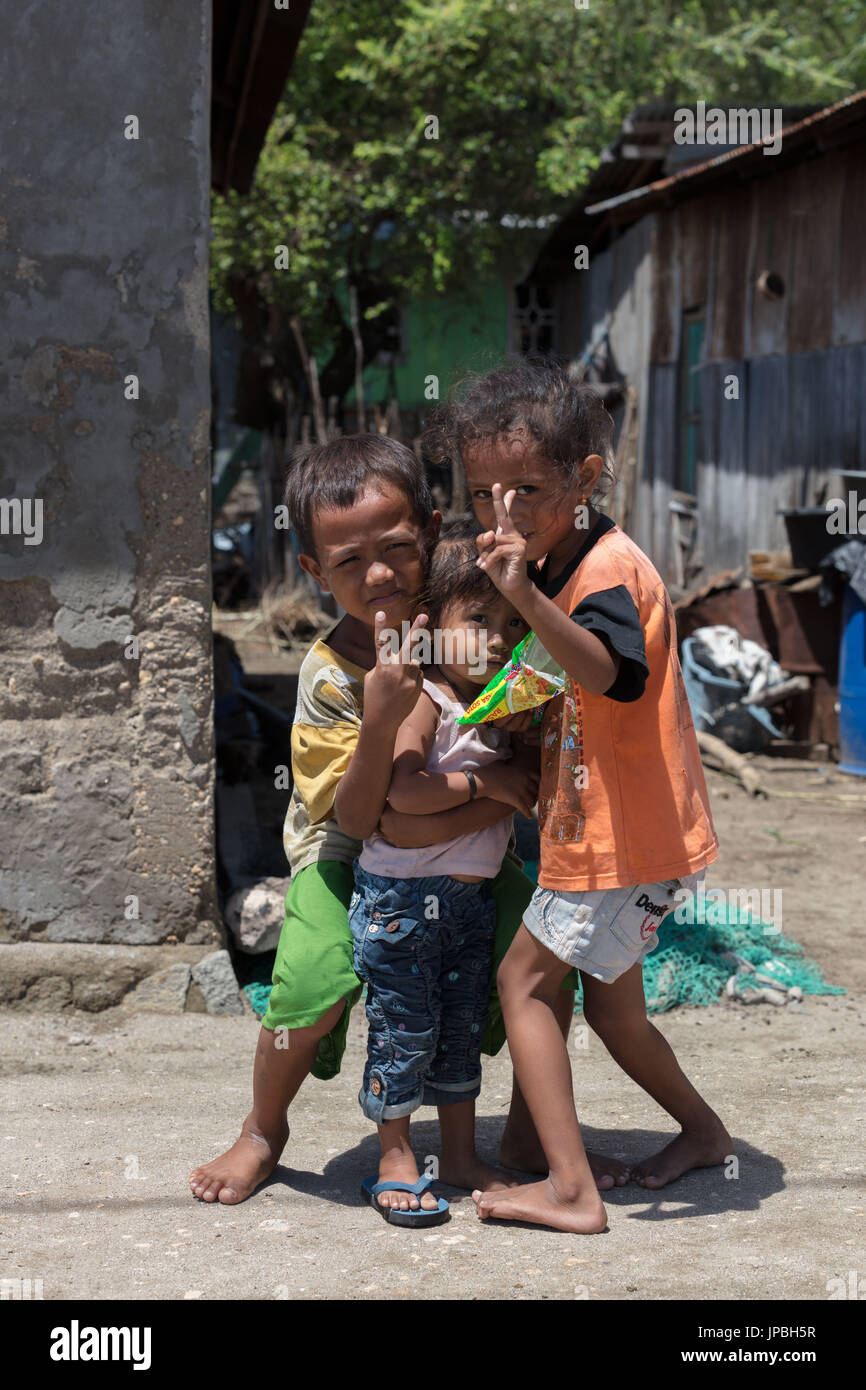 Children in the town of kampung rinca hi-res stock photography and ...