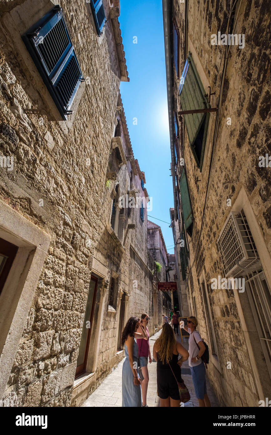 Split, Croatia - June 2, 2017: Narrow Street in Alley at Diocletian's ...