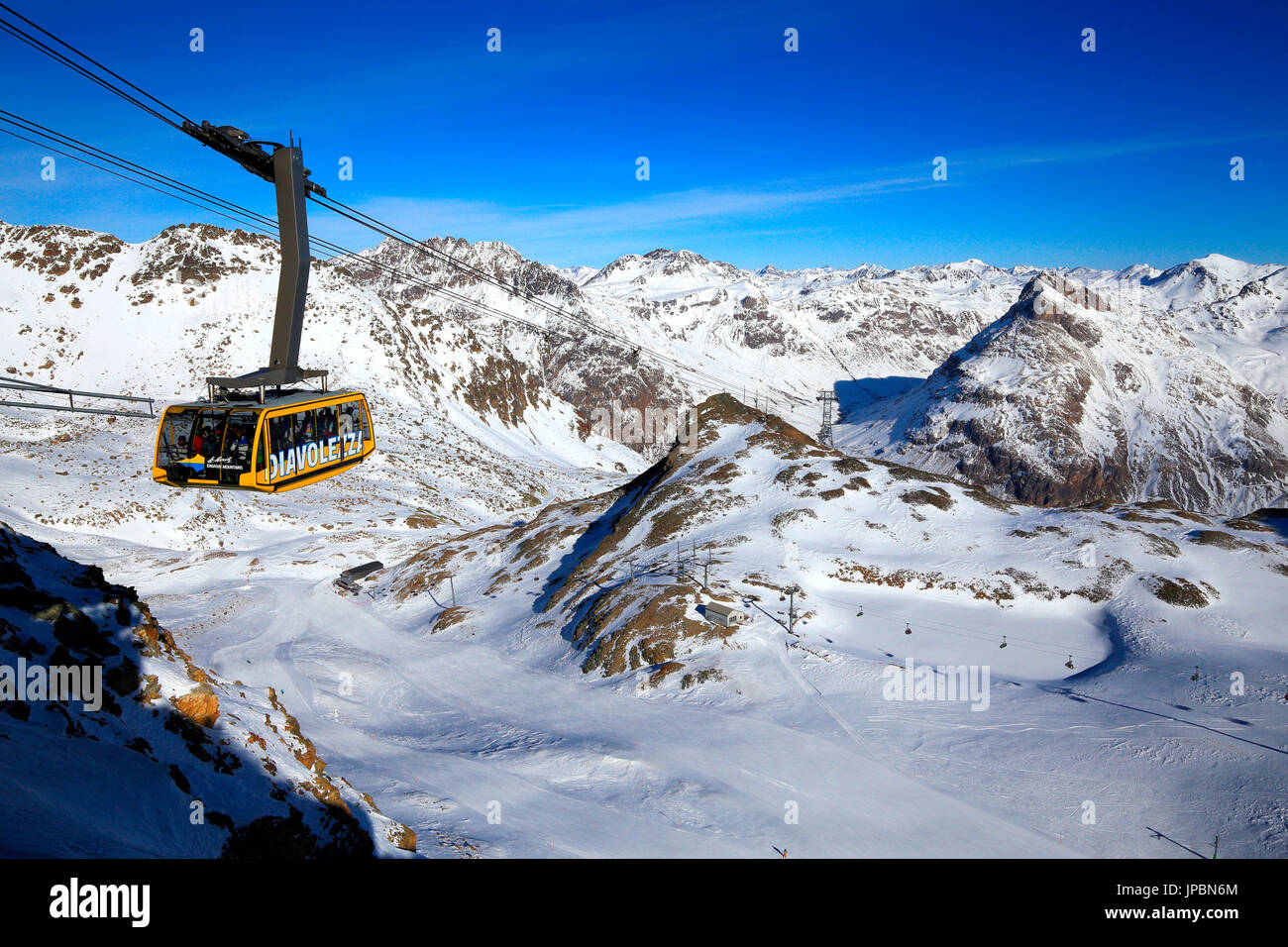 Diavolezza ropeway, Engadina , Grifon Canton, Switzerland Stock Photo ...