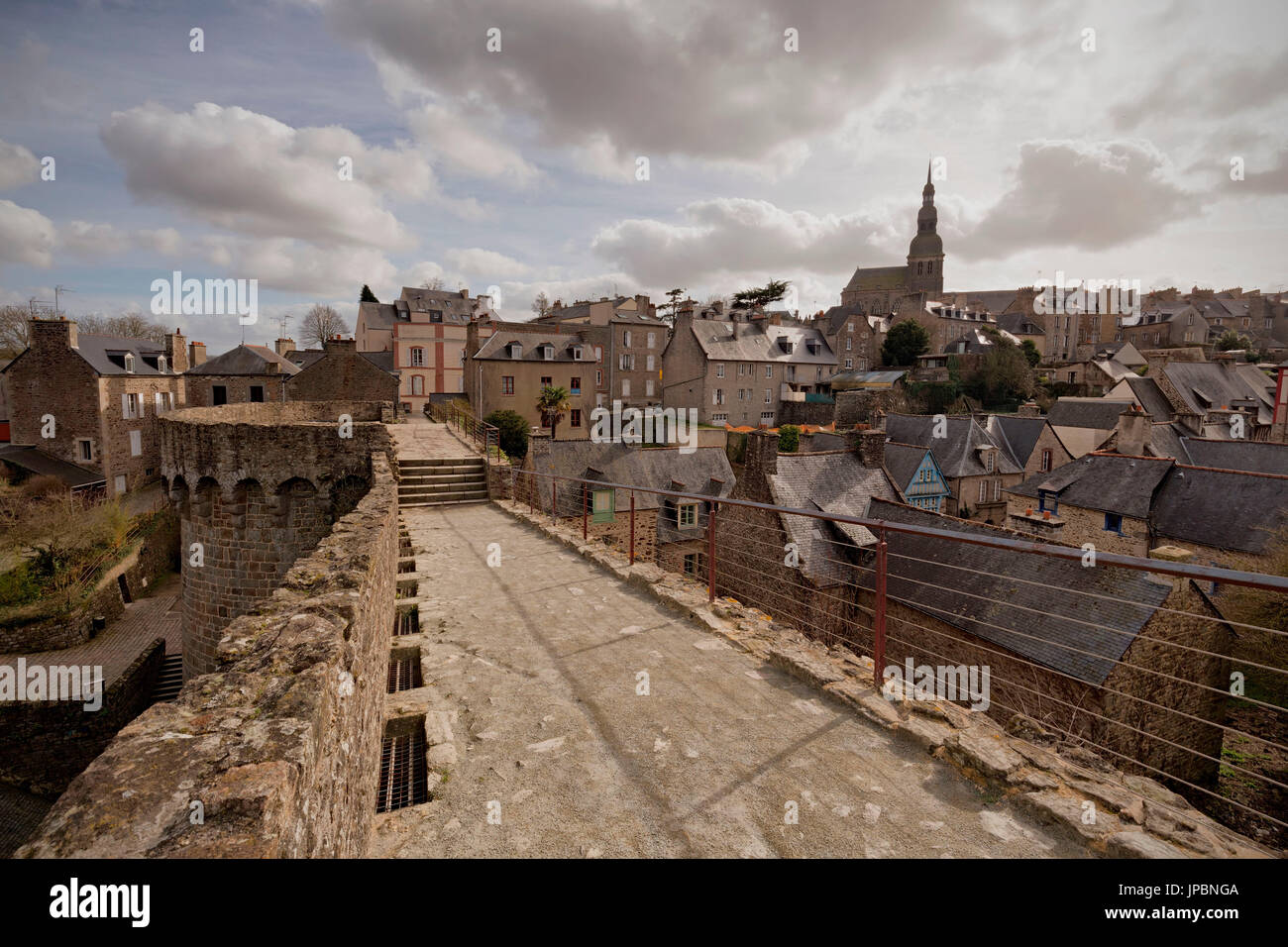 Chemin de ronde, Dinan, Côtes-d'Armor, Bretagne - Brittany, France ...