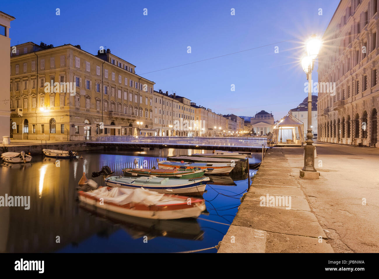 Boat trieste italy hi-res stock photography and images - Alamy
