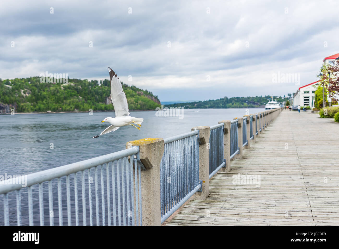 Sidewalk terrace hi-res stock photography and images - Alamy