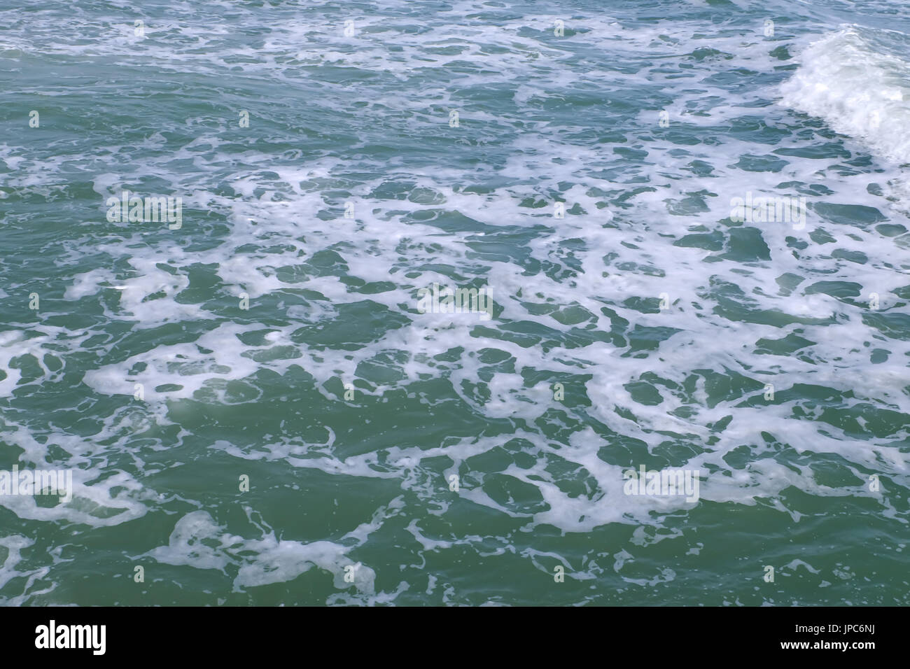 Beautiful beaches and the dangers of Rip Currents, Mae Ramphueng beach ...