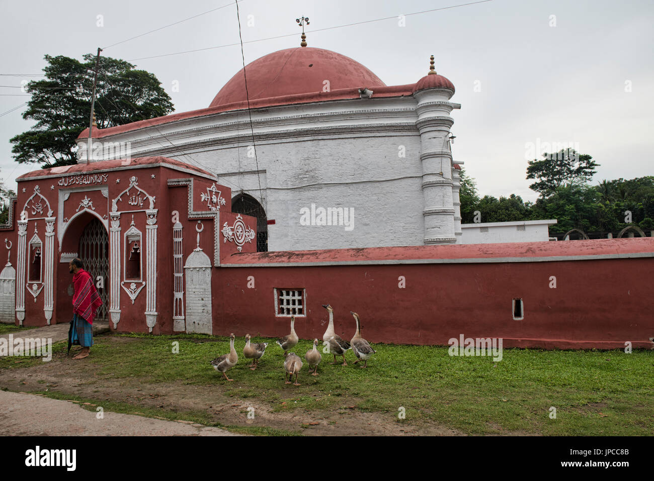 Pilgrim at the Khan Jahan Ali Mausoleum, Bagerhat, Bangladesh Stock ...