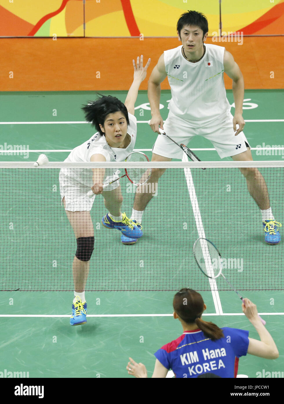 Japan's Ayane Kurihara (L) and Kenta Kazuno compete against Ko Sung ...