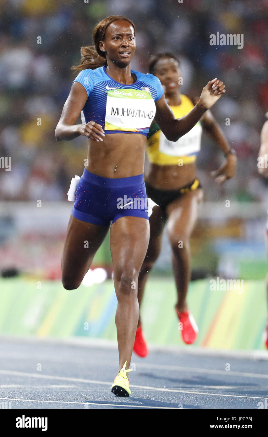 Dalilah Muhammad of the United States wins the women's 400-meter ...
