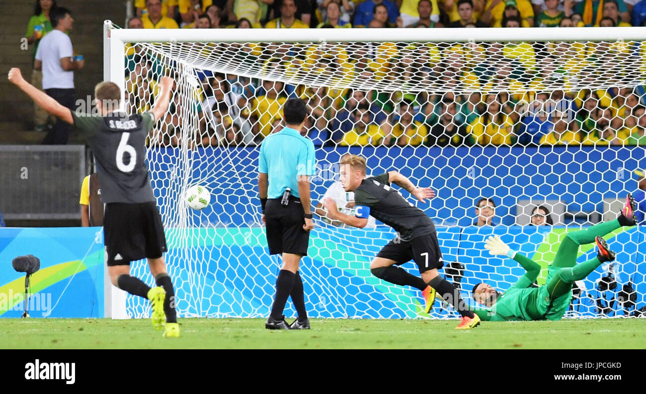 Germany's Maximilian Meyer (7) scores the equalizer in the second half ...