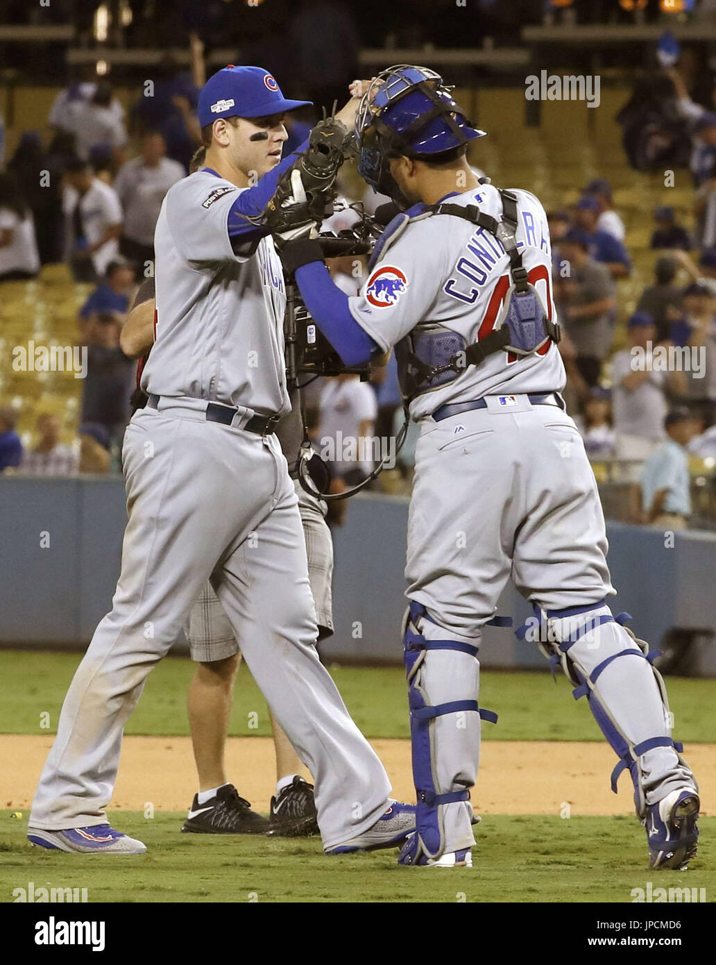 Chicago Cubs first baseman Anthony Rizzo (L) and catcher Willson ...