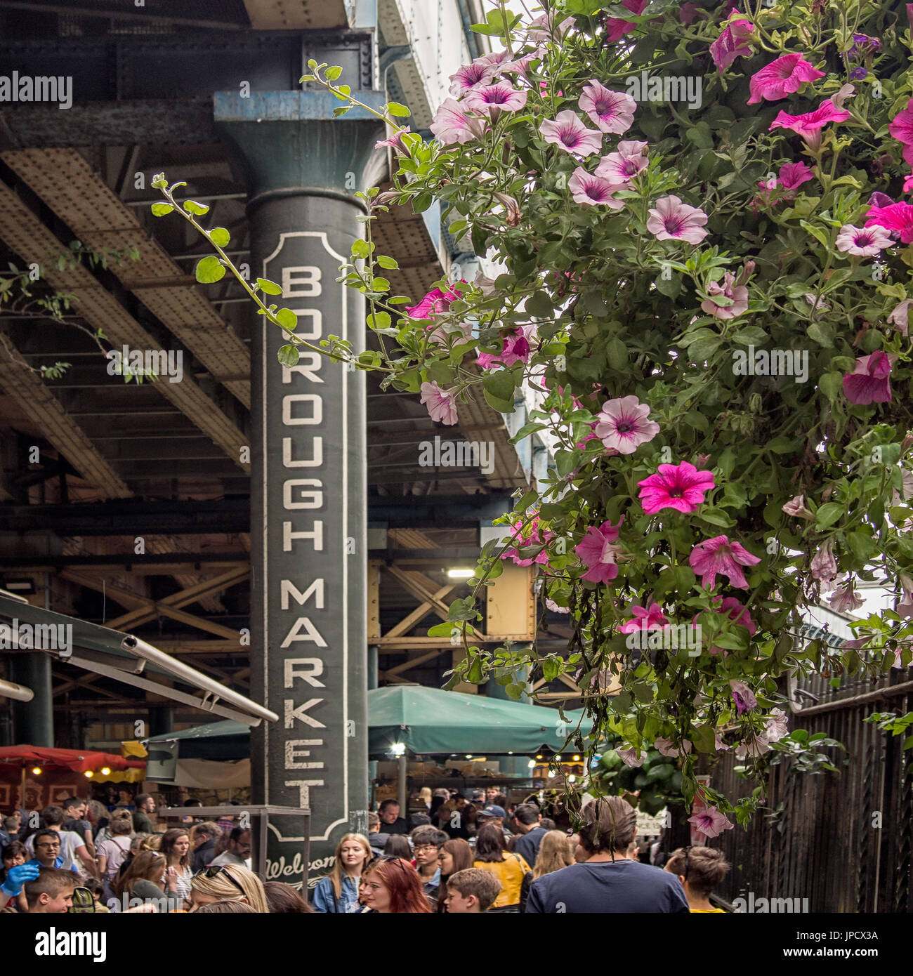 Victorian street sign hi-res stock photography and images - Alamy