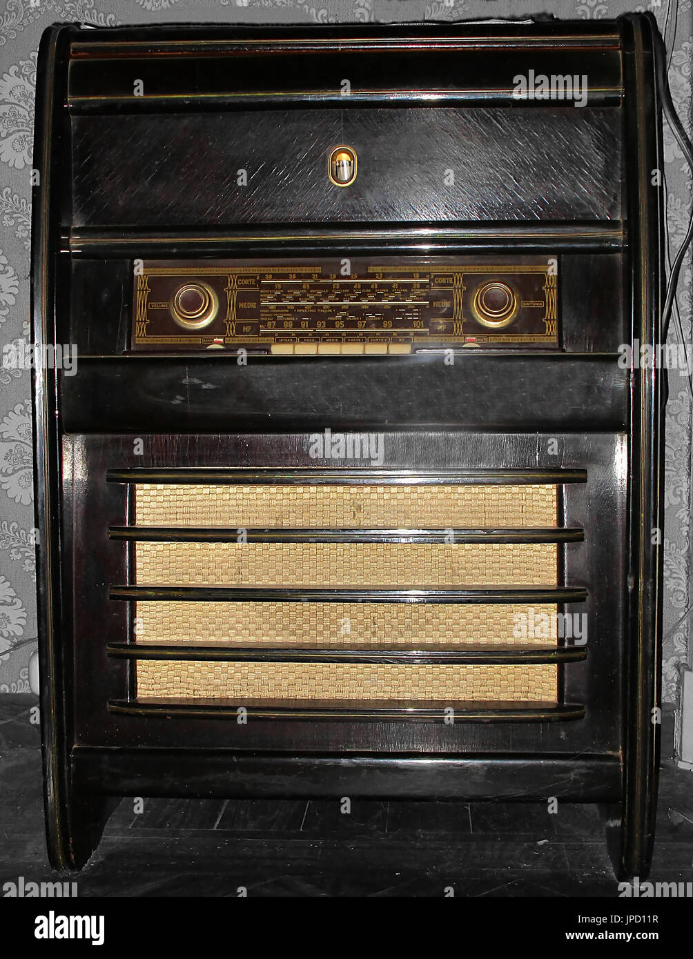 Evolution of the radio hi-res stock photography and images - Alamy