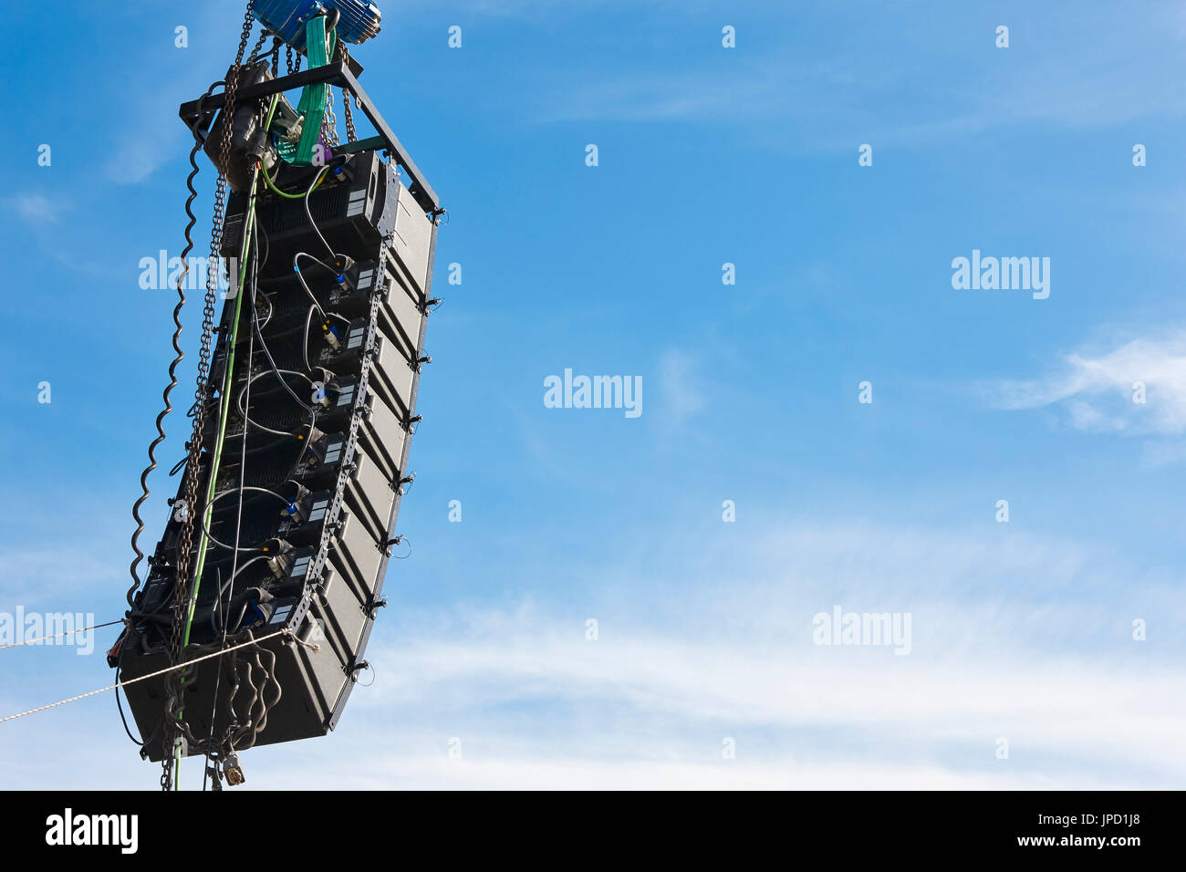 Speakers rack hi-res stock photography and images - Alamy