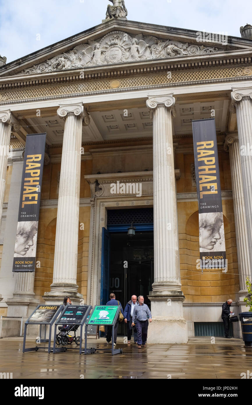 Entrance to the Ashmolean Museum in Oxford, England Stock Photo - Alamy