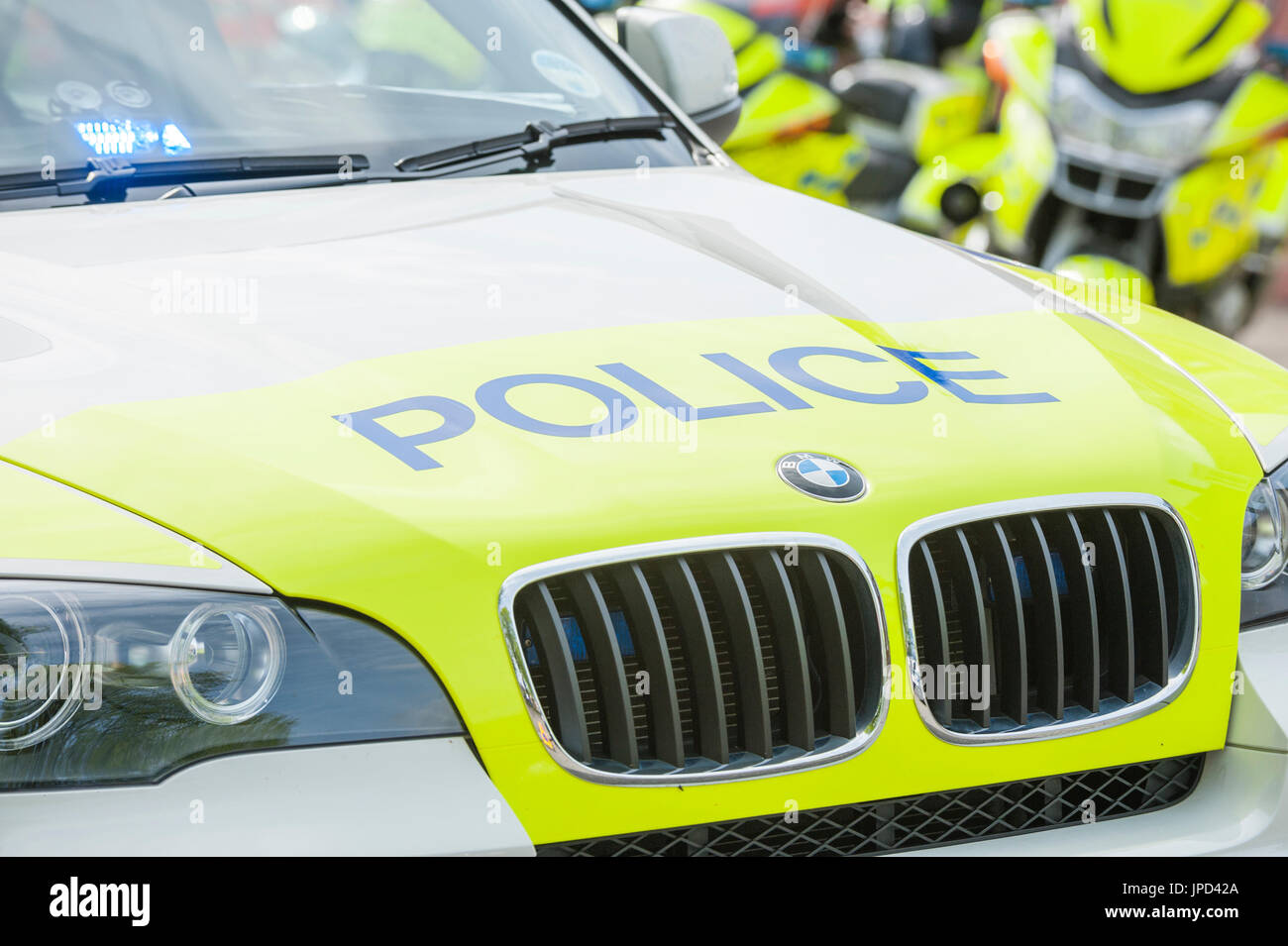 Police scotland 4x4 hi-res stock photography and images - Alamy