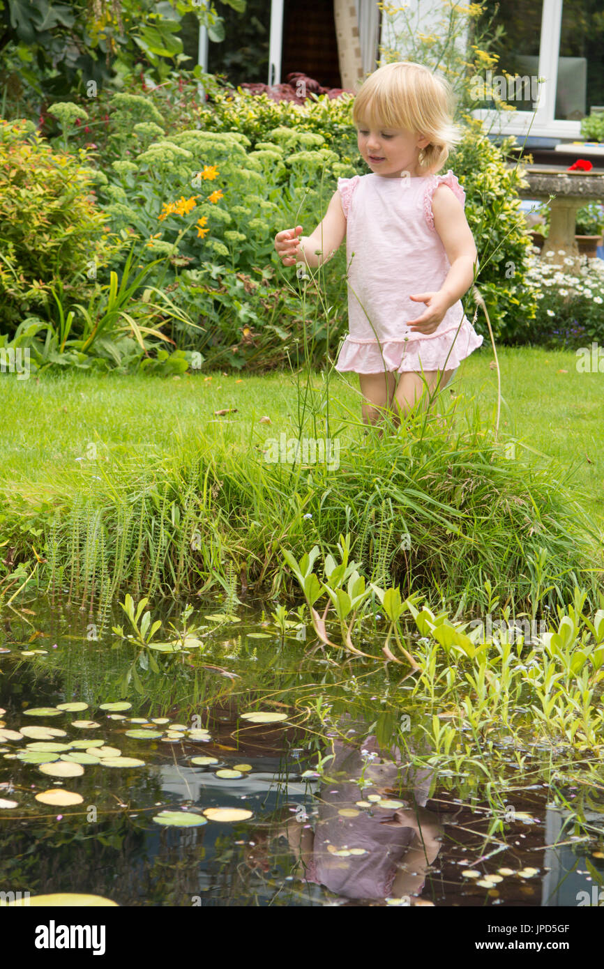 Child unsupervised hi-res stock photography and images - Alamy