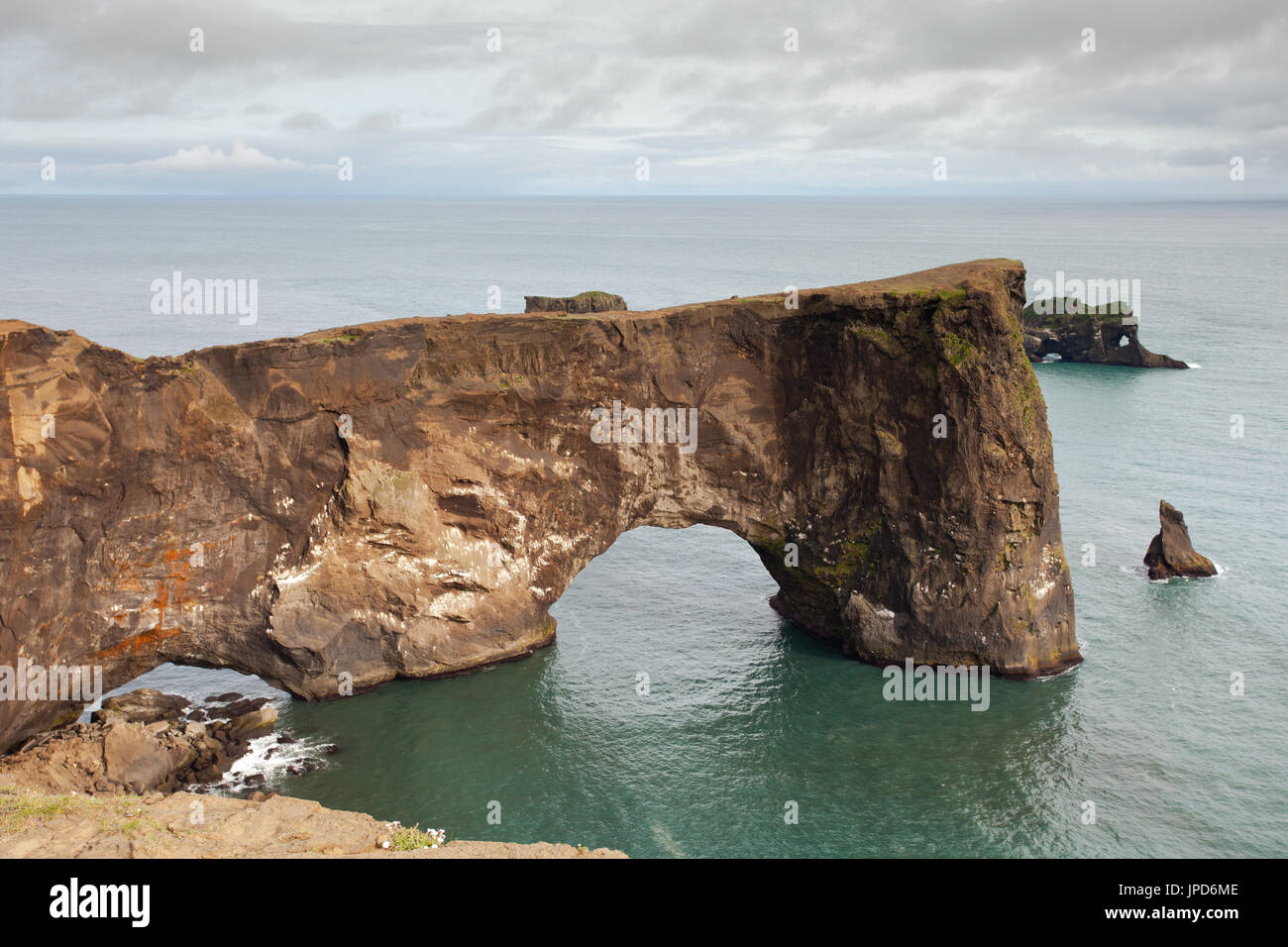 Dyrholaey peninsula arch hi-res stock photography and images - Alamy