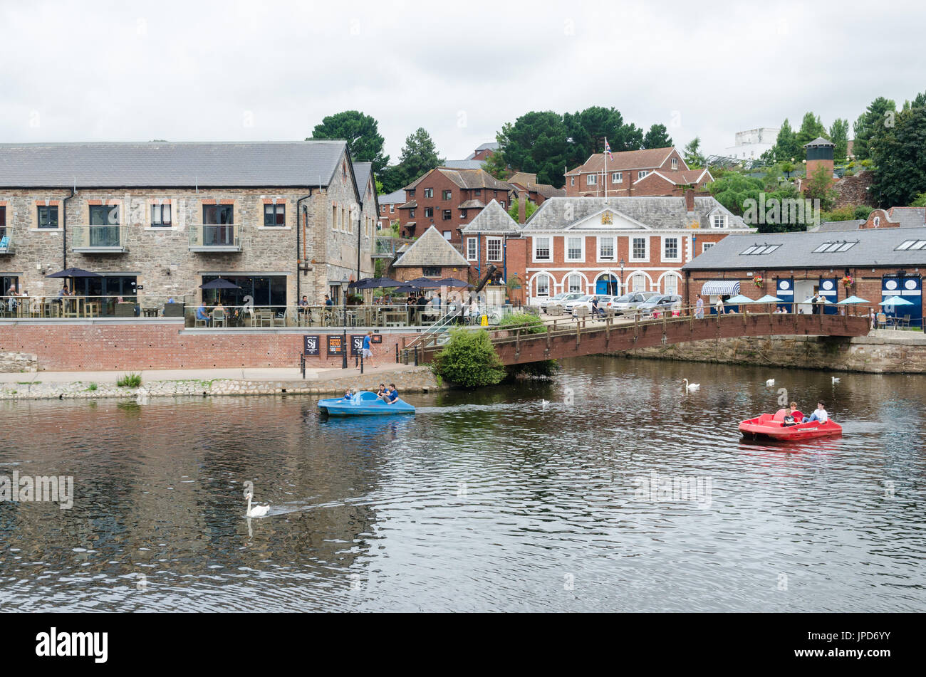 Samuel Jones Smoke and Ale House on The Quay on the bank of the River ...