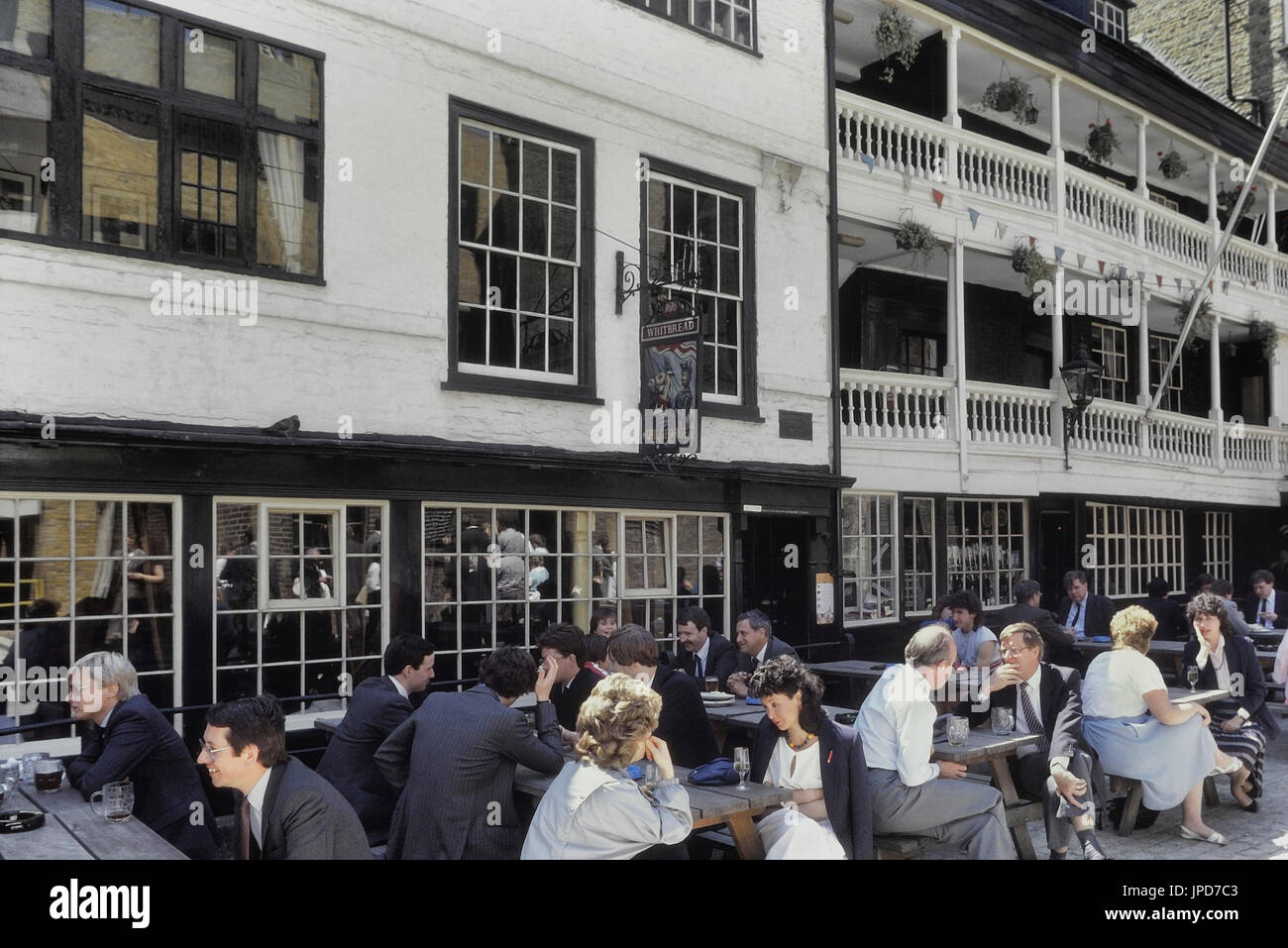 Galleried building High Resolution Stock Photography and Images - Alamy