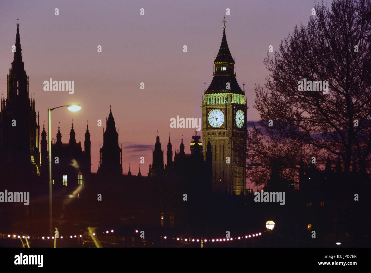 Elizabeth tower london hi-res stock photography and images - Alamy