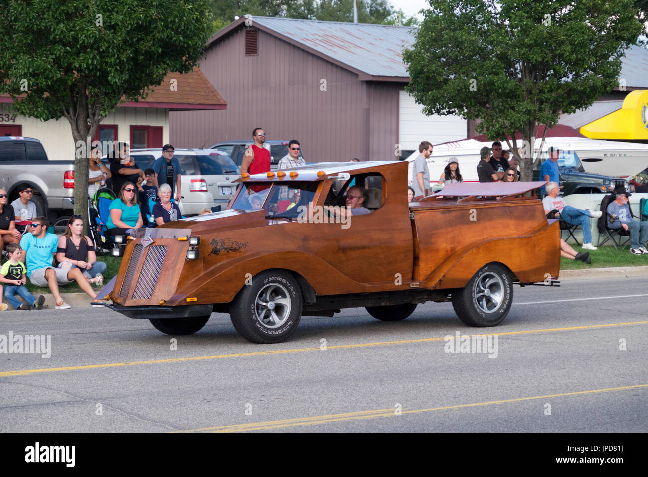 Unique, hand built car participates in the 2017 annual Cruz-In parade ...