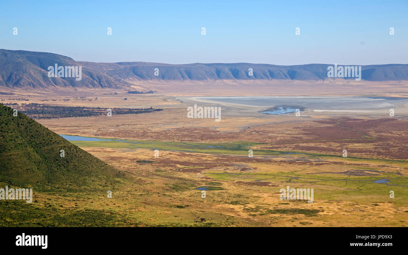 Crater landscape hi-res stock photography and images - Alamy