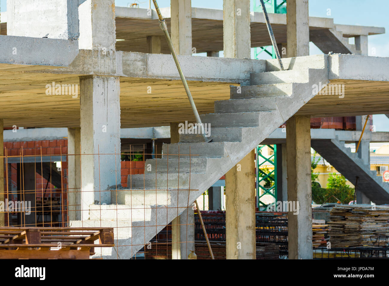 Reinforced Concrete Columns Stock Photos & Reinforced Concrete Columns ...