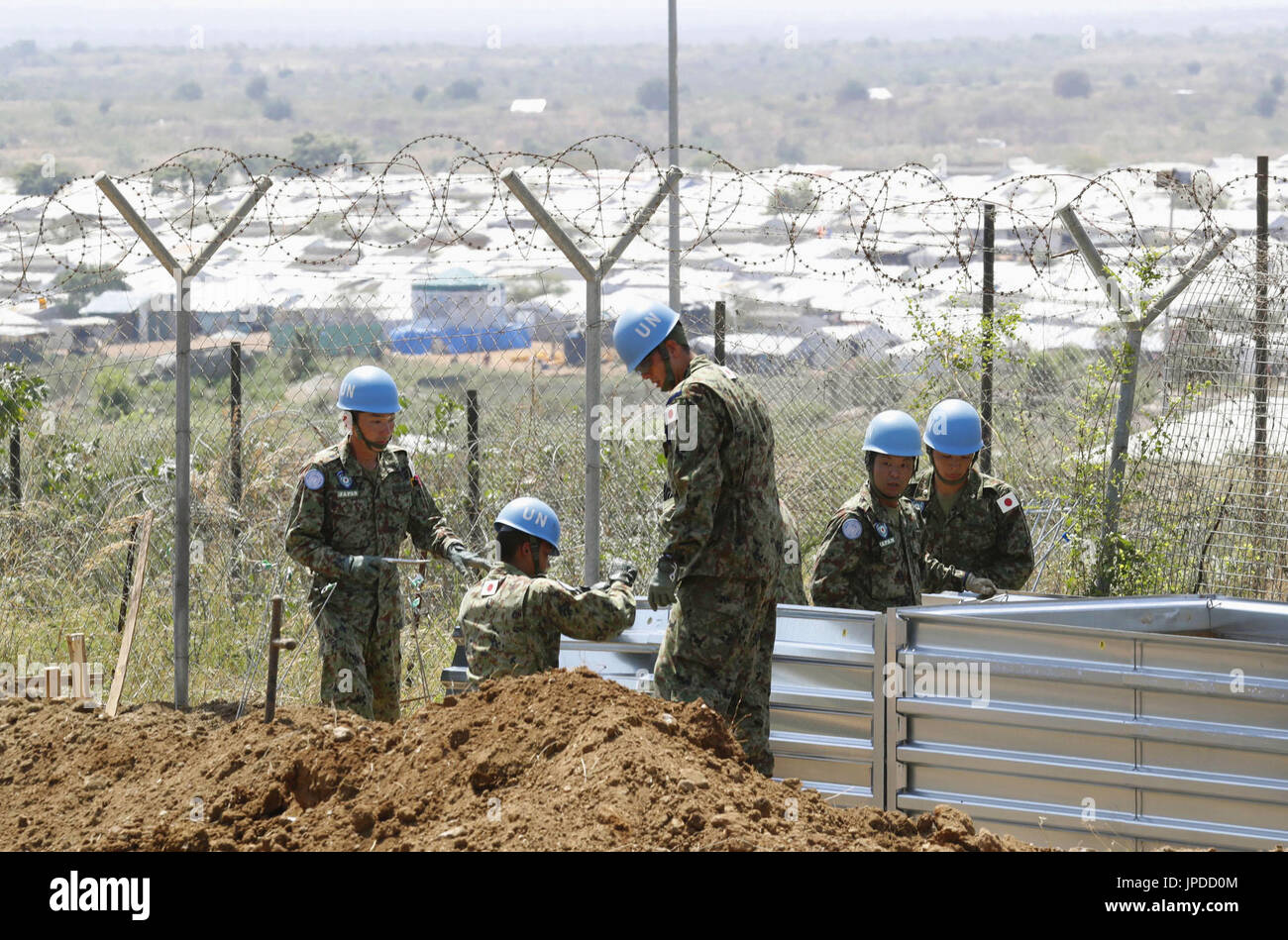 Members of Japan's Ground Self-Defense Force engaging in the U.N ...