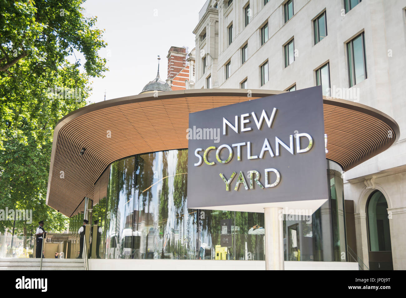 Revolving sign outside New Scotland Yard on Victoria Embankment, London ...