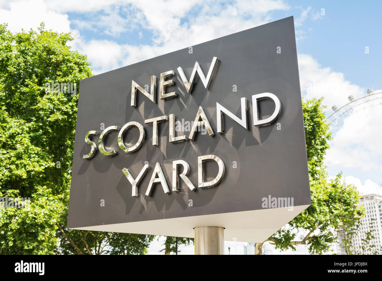 Revolving sign outside New Scotland Yard on Victoria Embankment, London ...