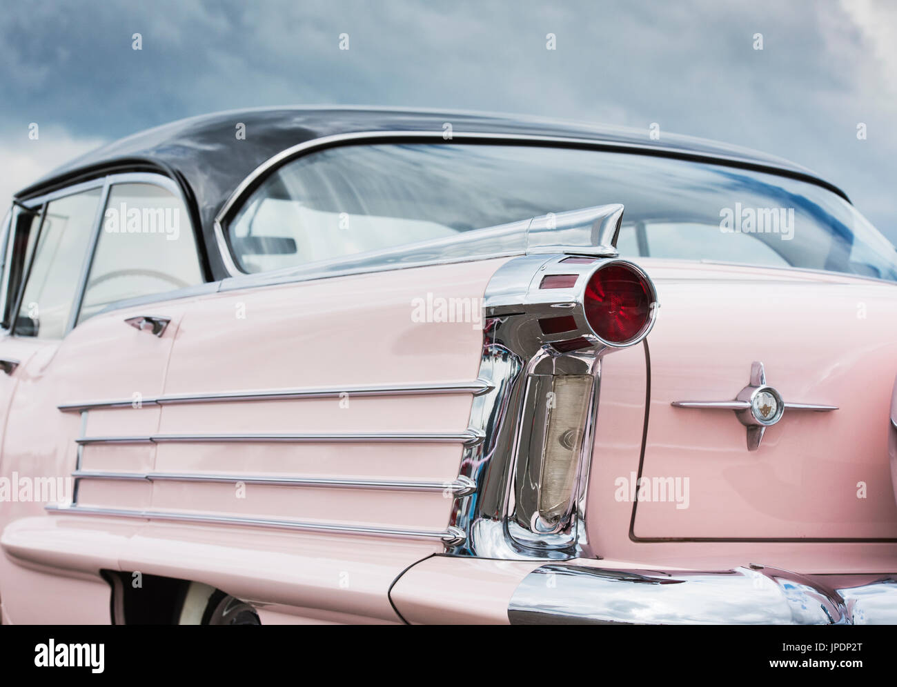 Oldsmobile Dynamic 88 Stock Photos & Oldsmobile Dynamic 88 Stock Images ...