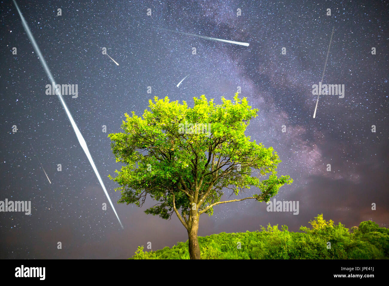 Green meteor hi-res stock photography and images - Alamy