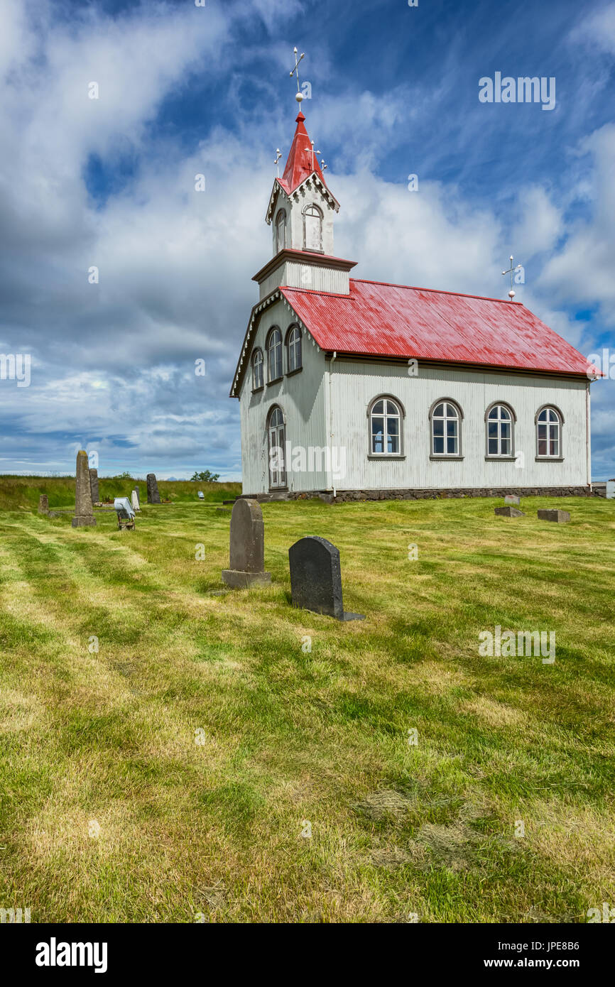 Red roof church hi-res stock photography and images - Alamy