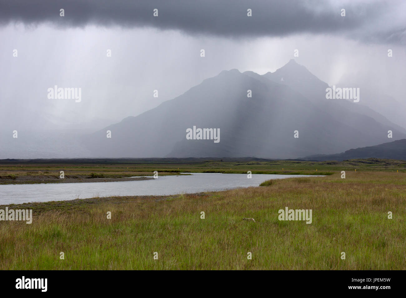 Rain tourism hi-res stock photography and images - Alamy
