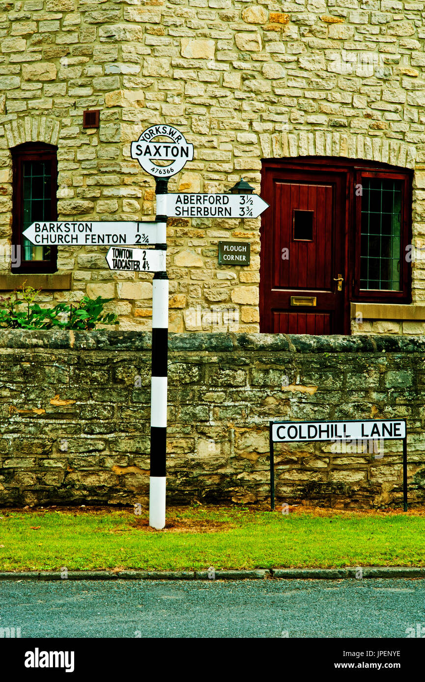 Road junction sign hi-res stock photography and images - Alamy