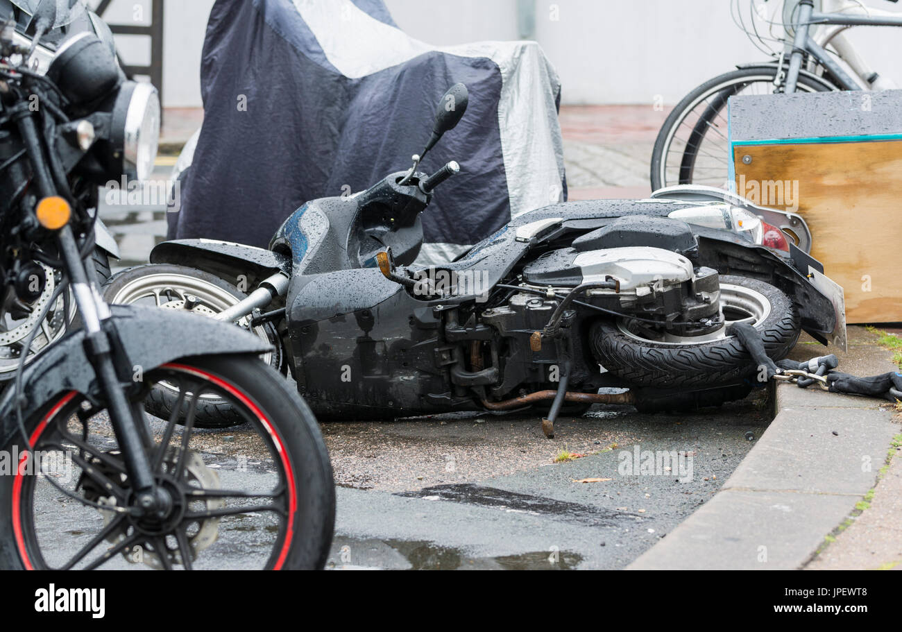 Bike laying on the ground hi-res stock photography and images - Alamy