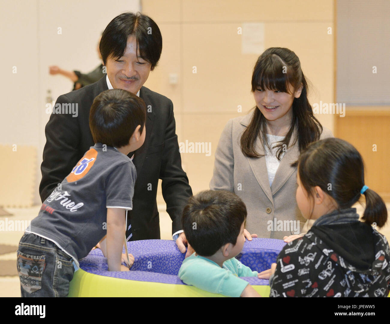 Photo taken in March 2014 shows Japan's Princess Mako (R), a ...