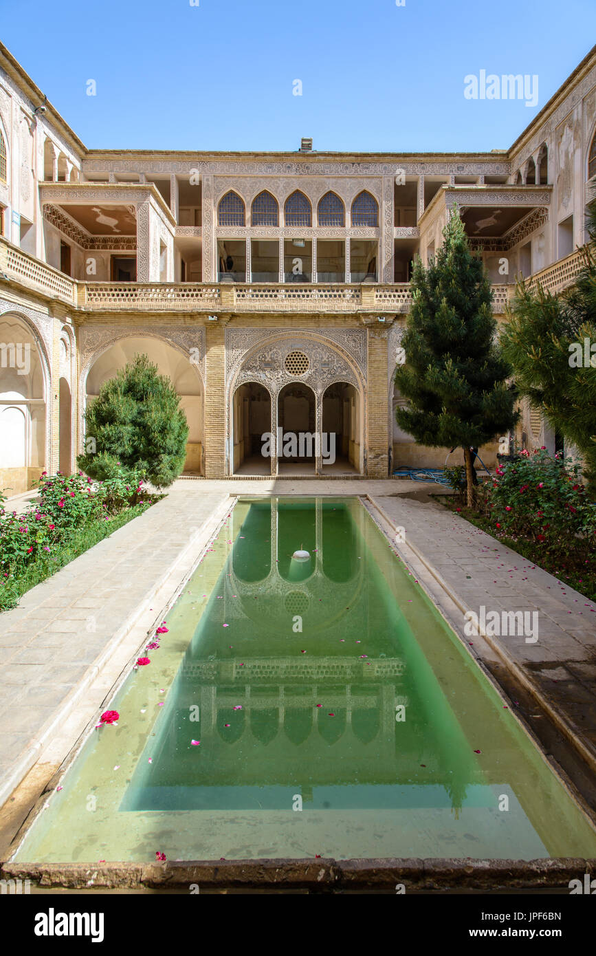 Traditional persian house hi-res stock photography and images - Alamy