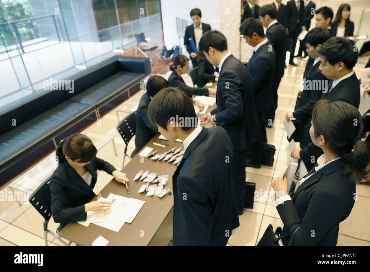 University students queue up for job interviews at Mitsubishi Corp. in ...